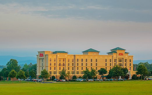 Hampton Inn & Suites Shelton Vineyards - Yadkin Valley, NC