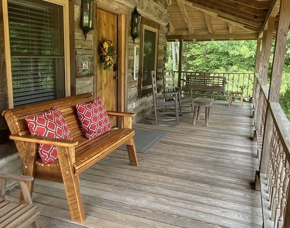 Arbor Lane Cabin - Yadkin Valley, NC