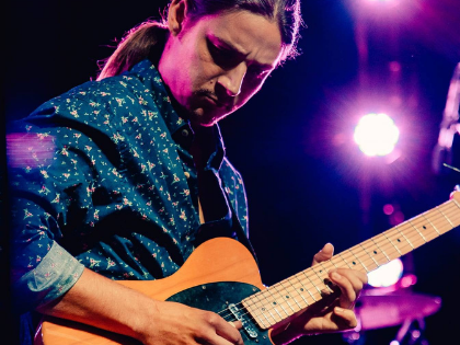 Sunday Music Series: Luke Mears with Robert Holthouser - Yadkin Valley, NC